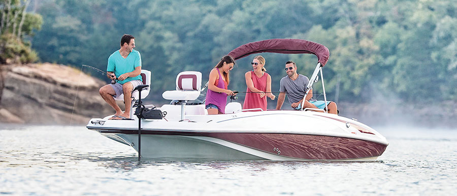 Deck Boats | Discover Boating