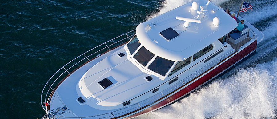 Motor Yachts | Power Cruiser Boats | Discover Boating
