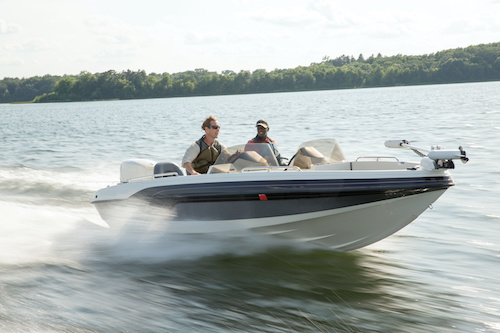 How to Use a Trolling Motor | Discover Boating