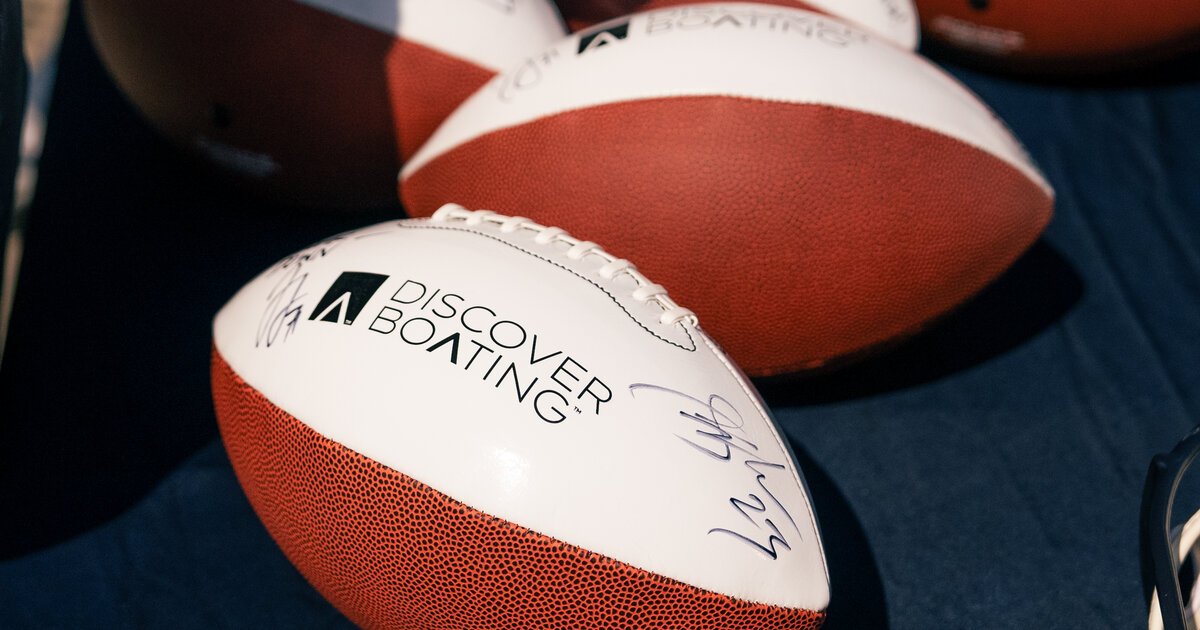 How to Plan a Super Bowl Party on a Boat | Discover Boating