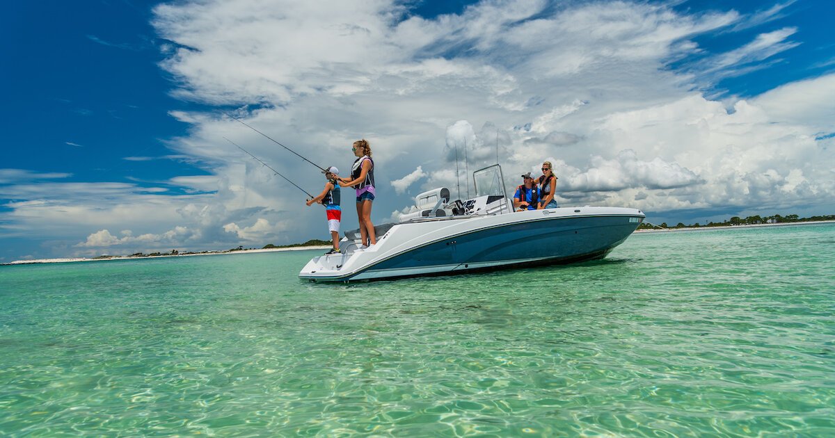 Best Boats for Beginners | Discover Boating