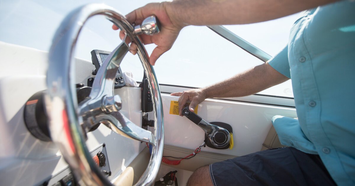 6 Boat Safety Skills All Boaters Need to Know | Discover Boating