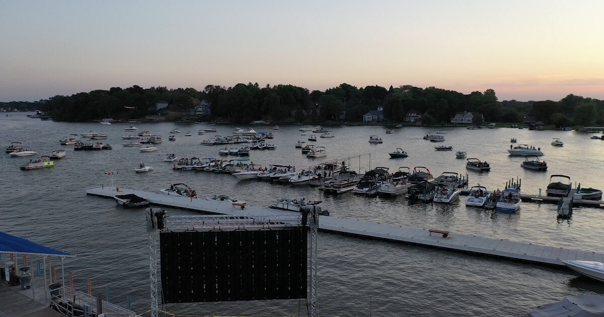 Floating Cinemas & Boat Movie Theaters | Discover Boating