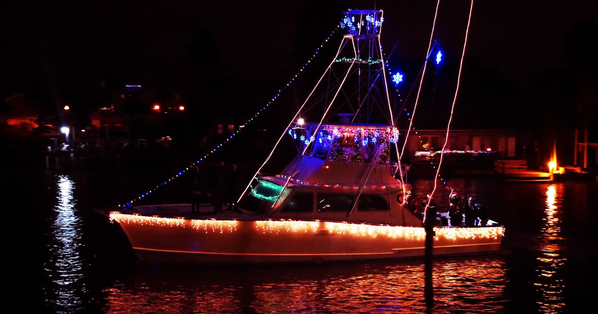2021 Holiday, Lighted Boat Parades Calendar | Discover Boating