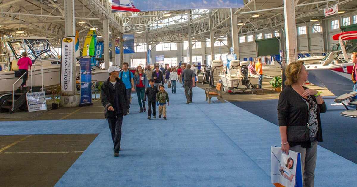 New Year, New Boat? Insider tips for shopping a boat show | Discover ...