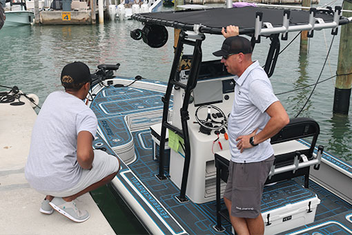 10 Questions to Ask Your Boat Dealer | Discover Boating